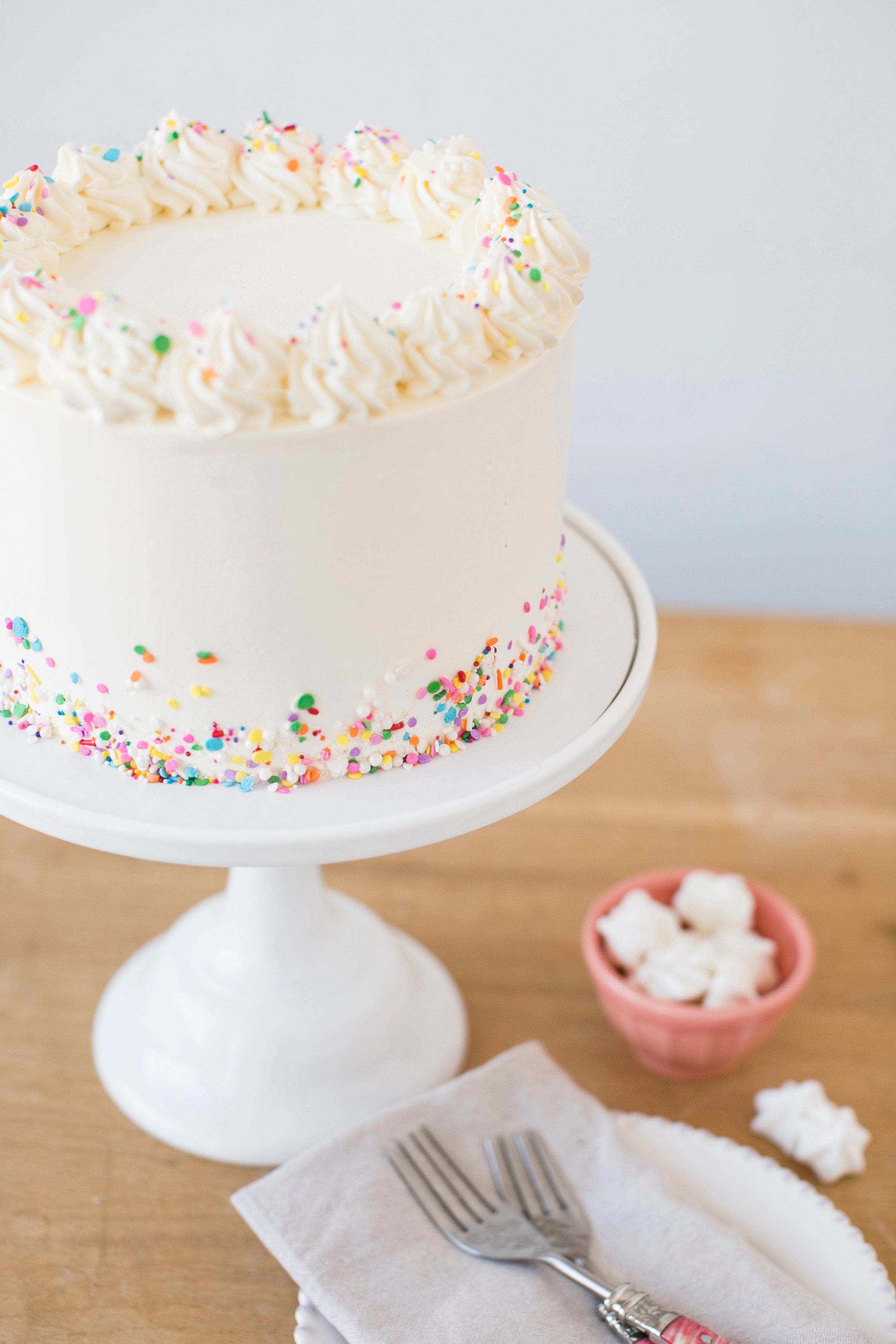 VERY VANILLA CAKE - (vanilla cake, filling & buttercream) | The SweetSide